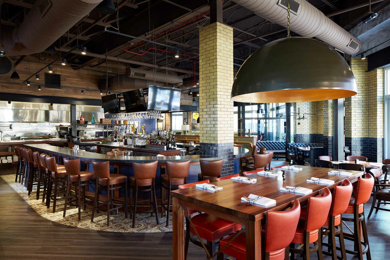 Burtons Grill & Bar in VA - Sterling